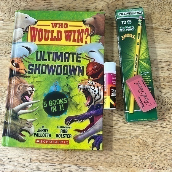 Scholastic | Other | Who Would Win Ultimate Showdown Hardcover Book ...